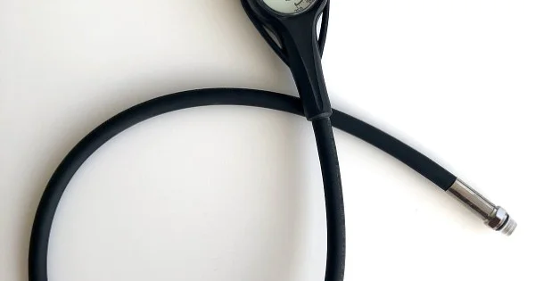 Fifth Element Compact Pressure Gauge SPG BAR | Instruments